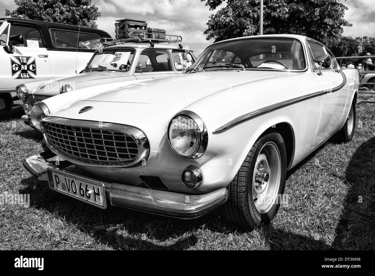 Sports car Volvo P1800S Stock Photo - Alamy