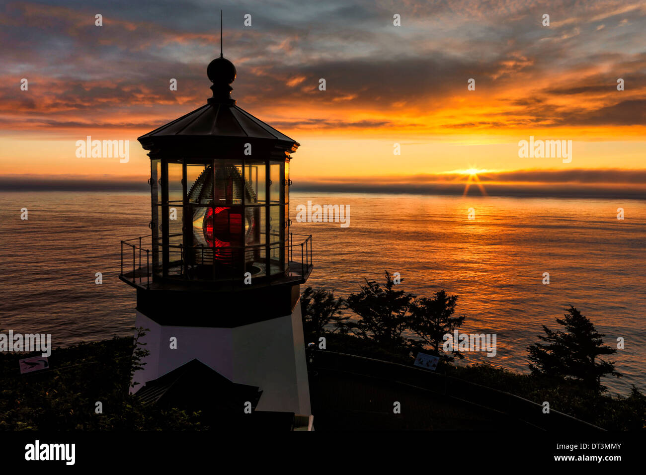 Tillamook lighthouse hi-res stock photography and images - Alamy