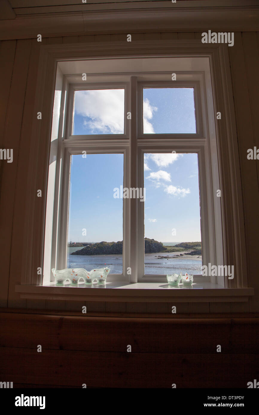 Window view water hi-res stock photography and images - Alamy