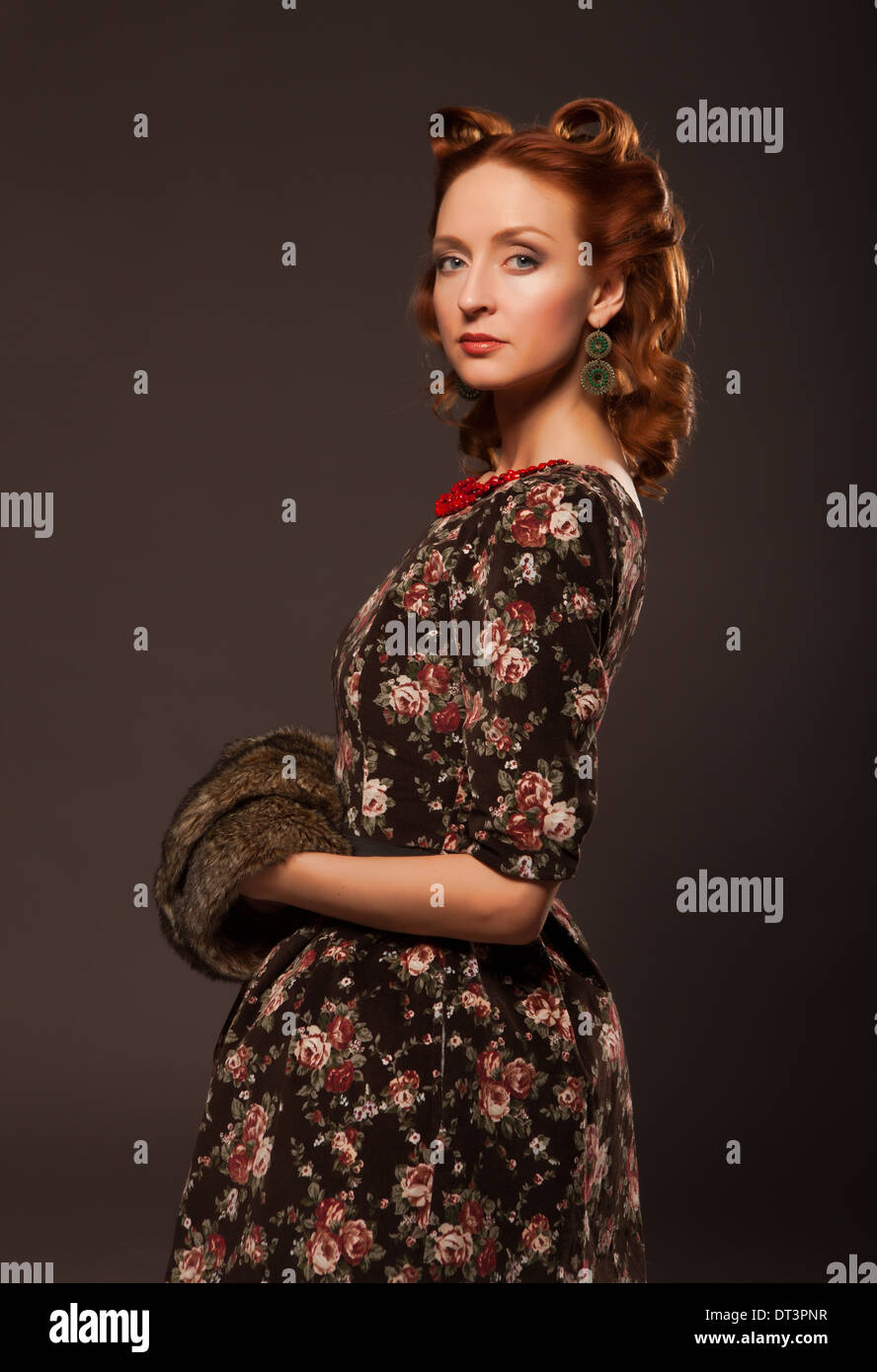 Posing retro hi-res stock photography and images - Alamy