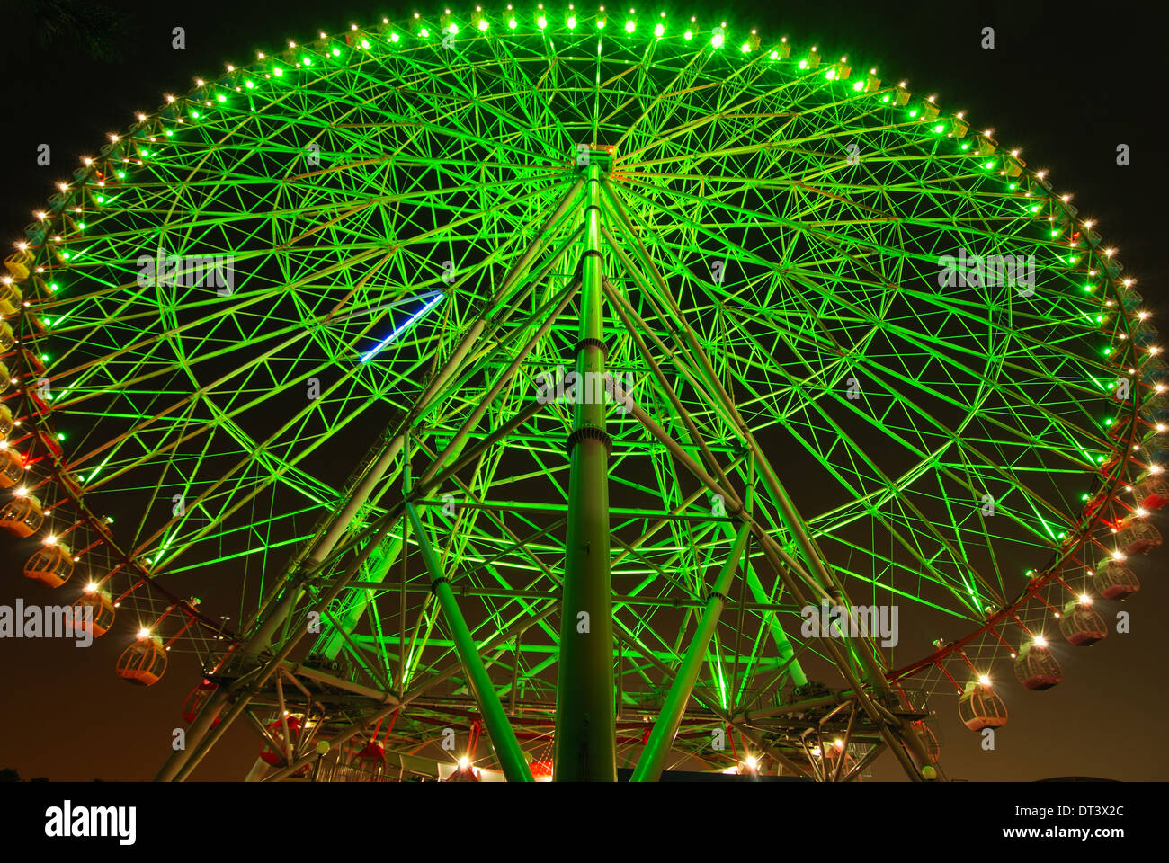 giant ferris wheel at night Stock Photo - Alamy
