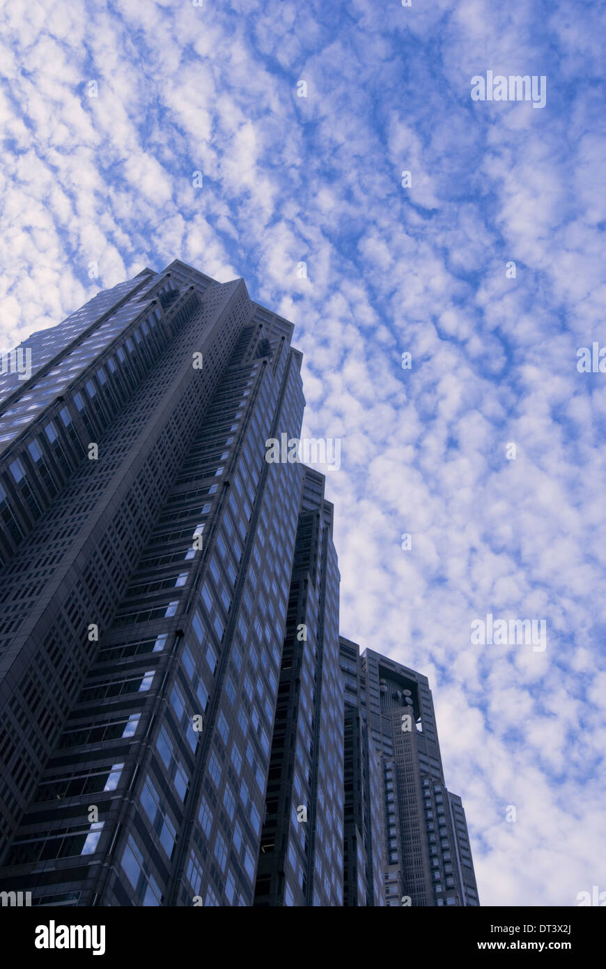 scenic sky over Tokyo City Hall building i Stock Photo - Alamy