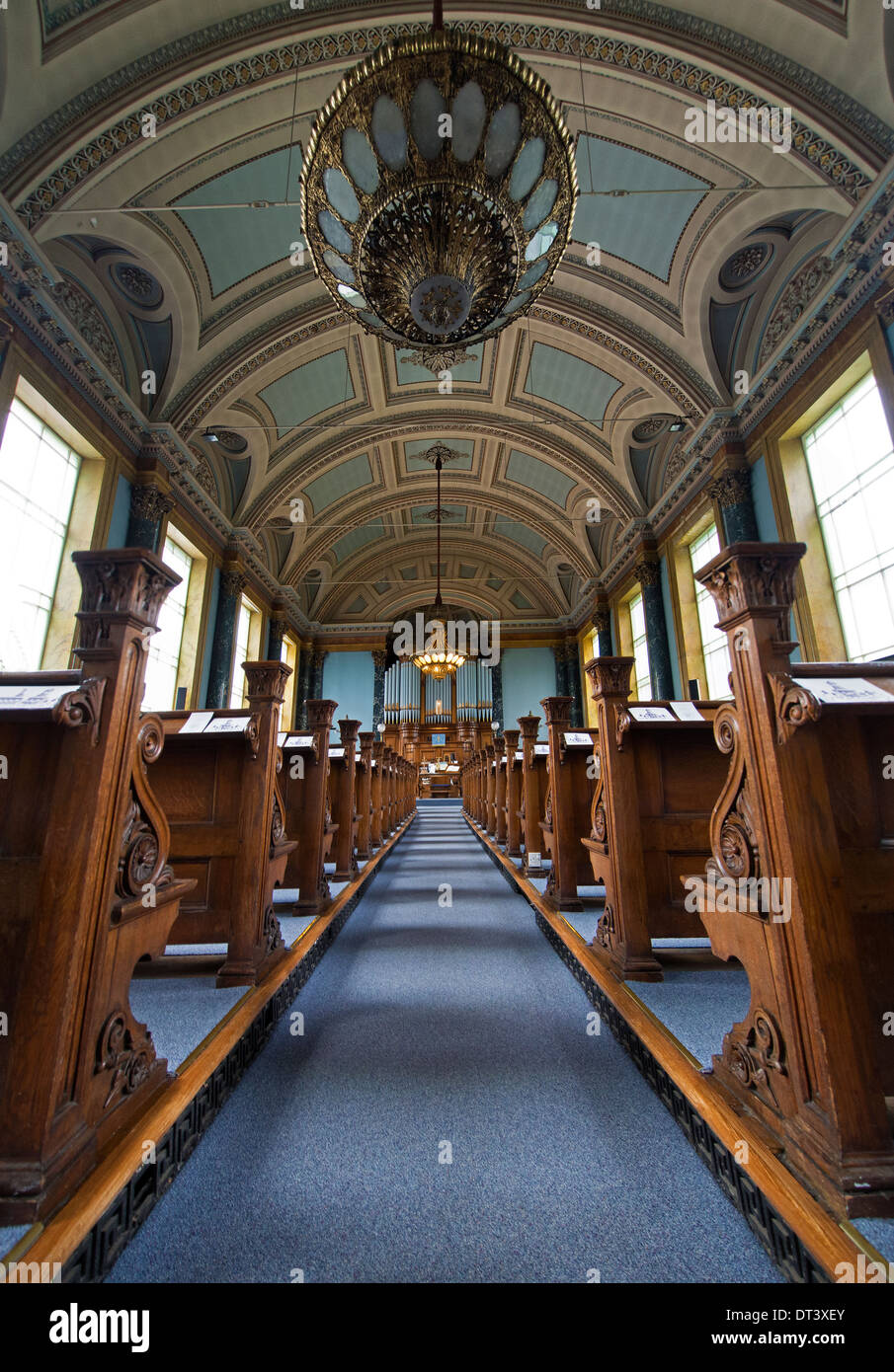 Victorian church interior hi-res stock photography and images - Alamy