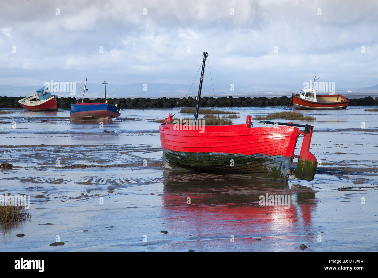 Morecambe, Lancashire, UK. 7th February, 2014. Dawlish problem! 'Rip ...