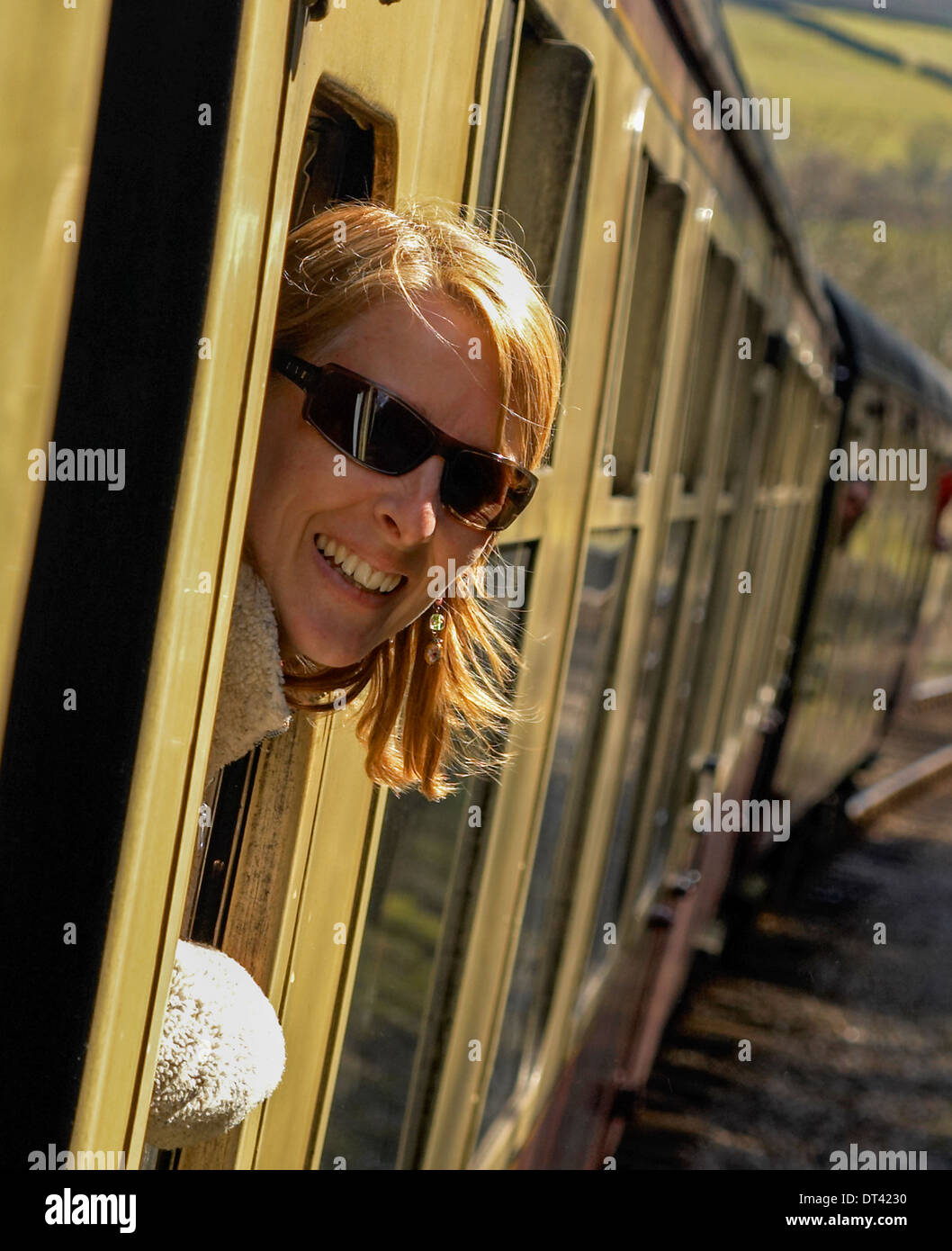 Train carriage window hi-res stock photography and images - Alamy