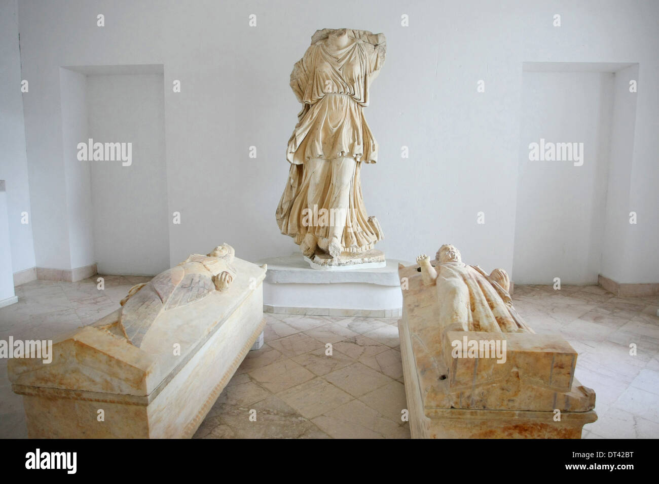 Statue carthage tunisia hi-res stock photography and images - Alamy