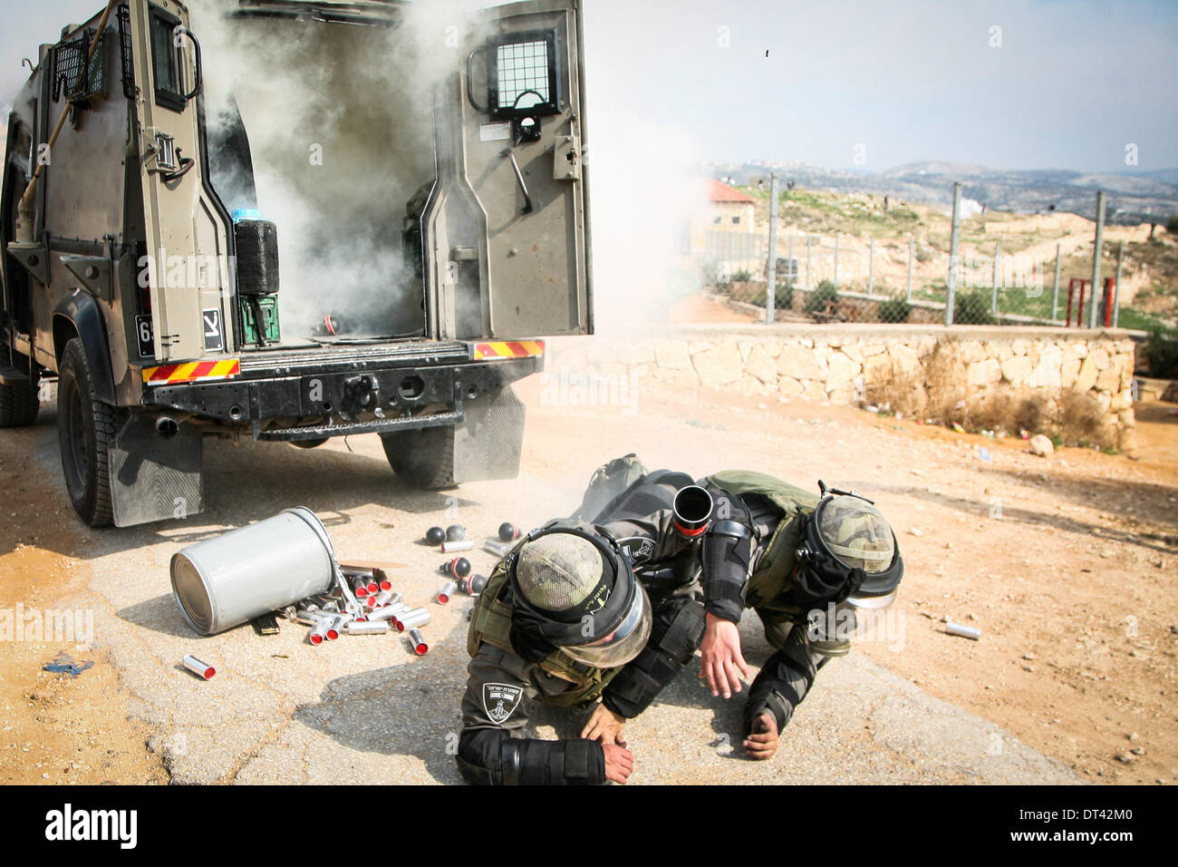 Soldiers injured by gas hi-res stock photography and images - Alamy