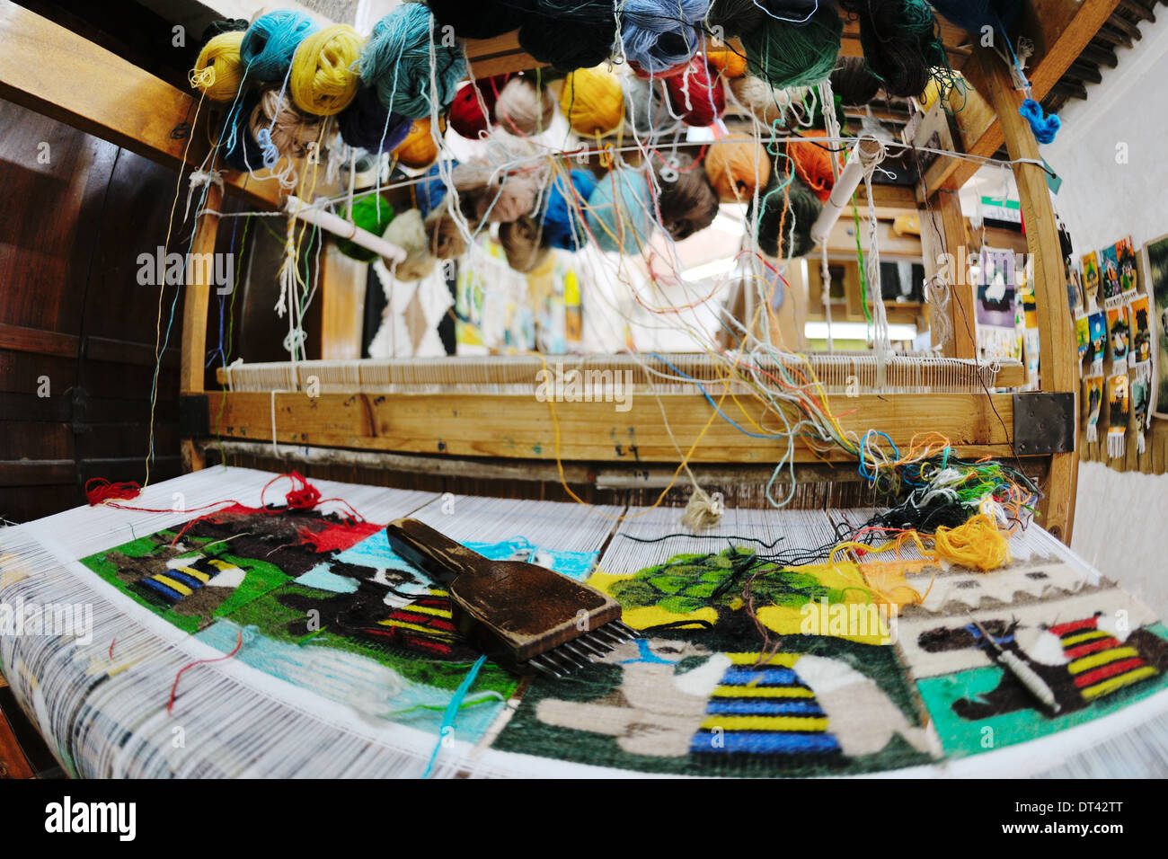 traditional arabic rug production Stock Photo - Alamy