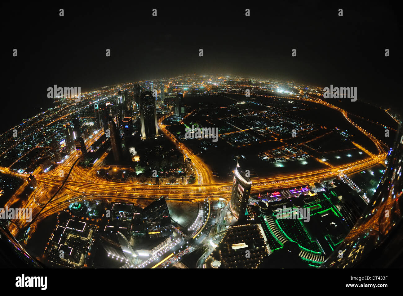Night city arabic hi-res stock photography and images - Alamy