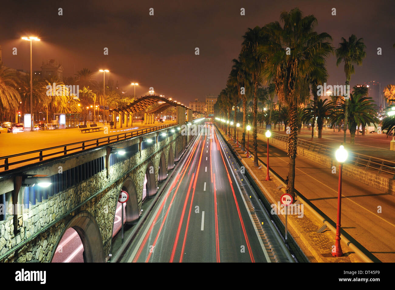 Barcelona night hi-res stock photography and images - Alamy