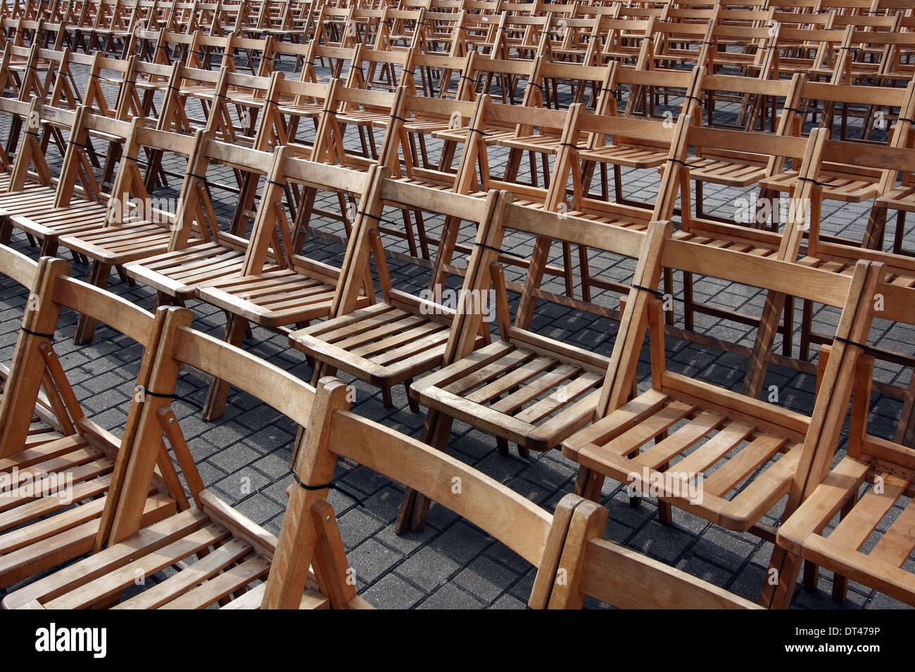 Audience at a show hi-res stock photography and images - Alamy