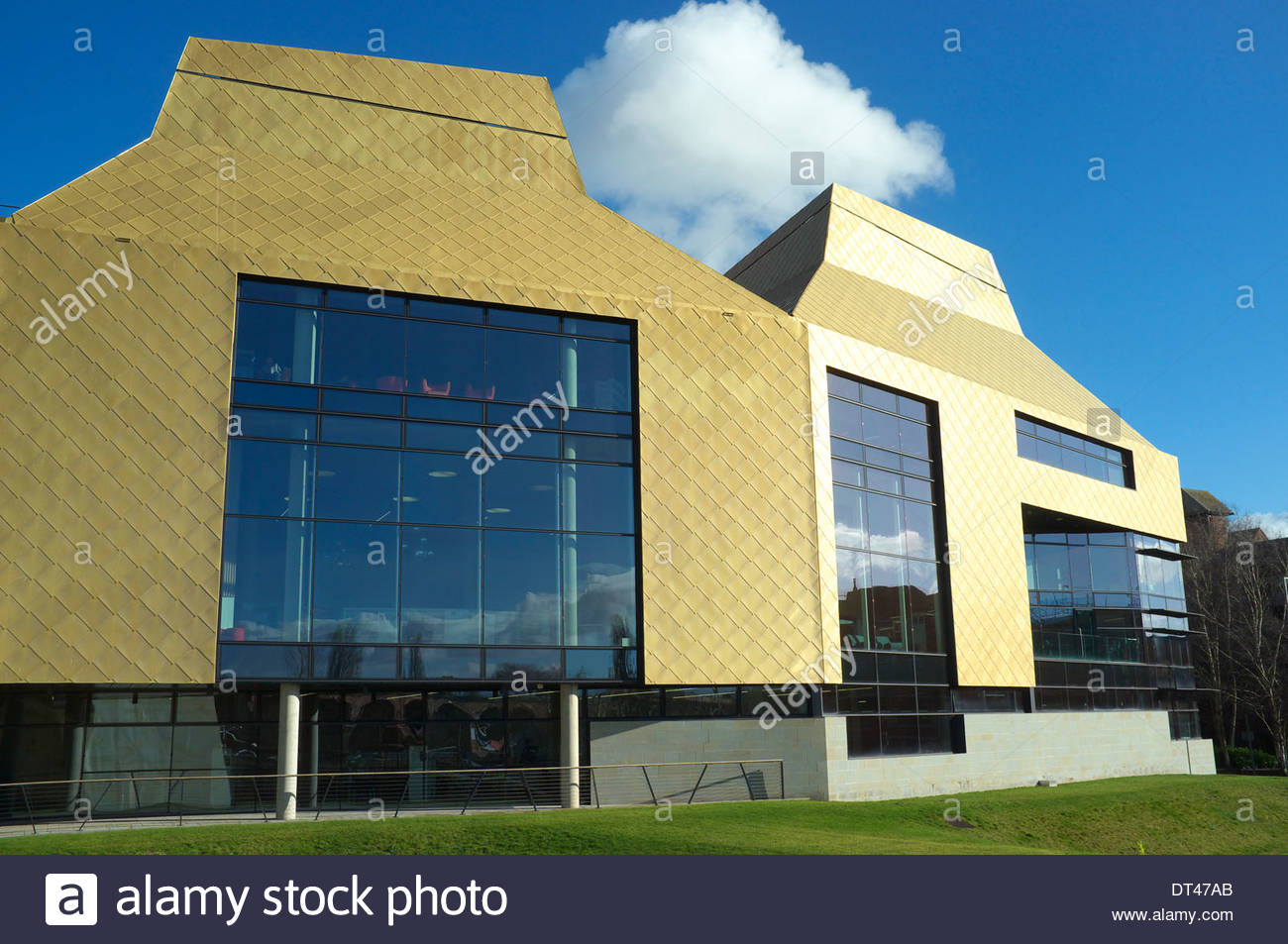 Hive Building High Resolution Stock Photography and Images - Alamy