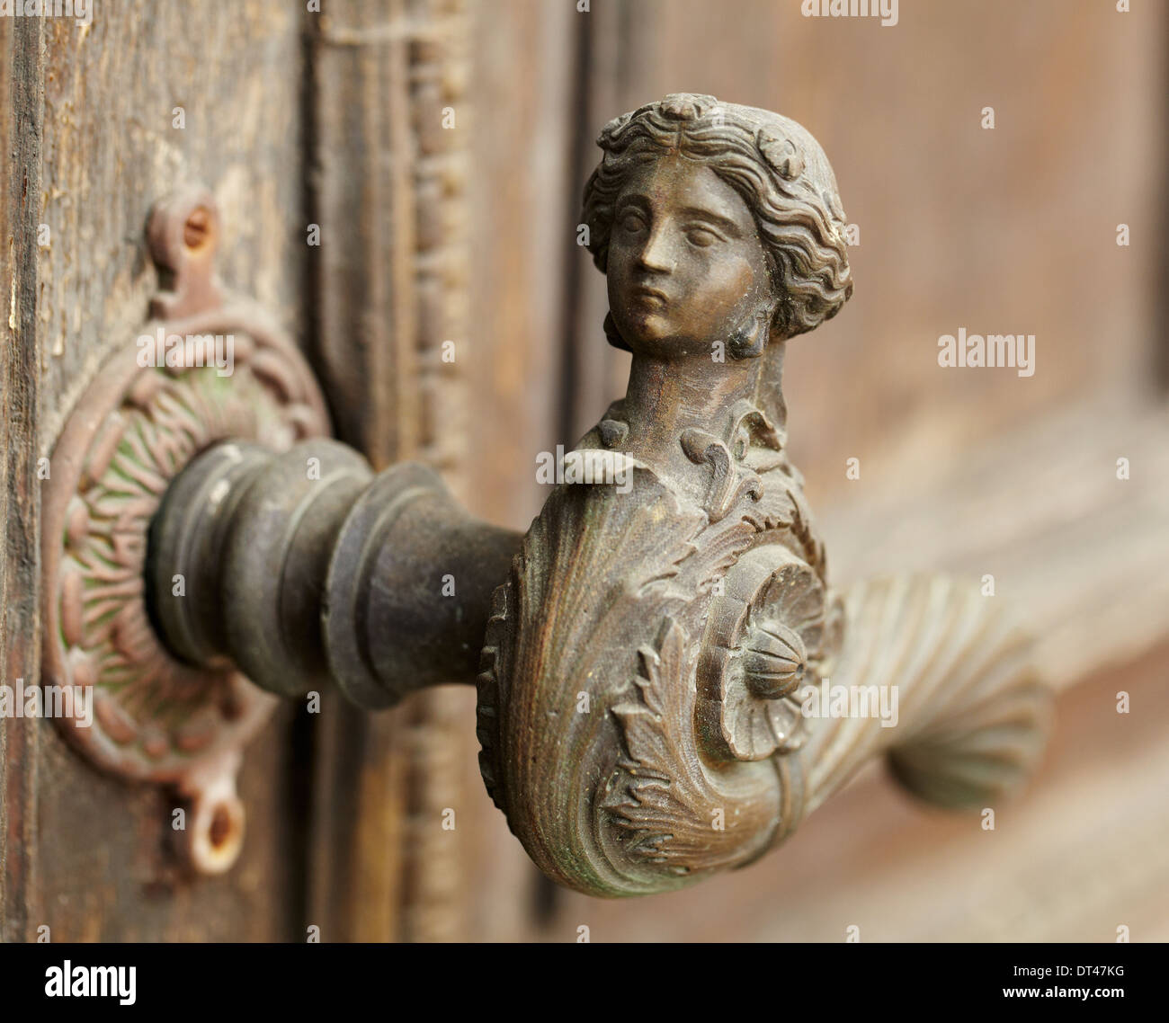 Vintage door handle Stock Photo - Alamy
