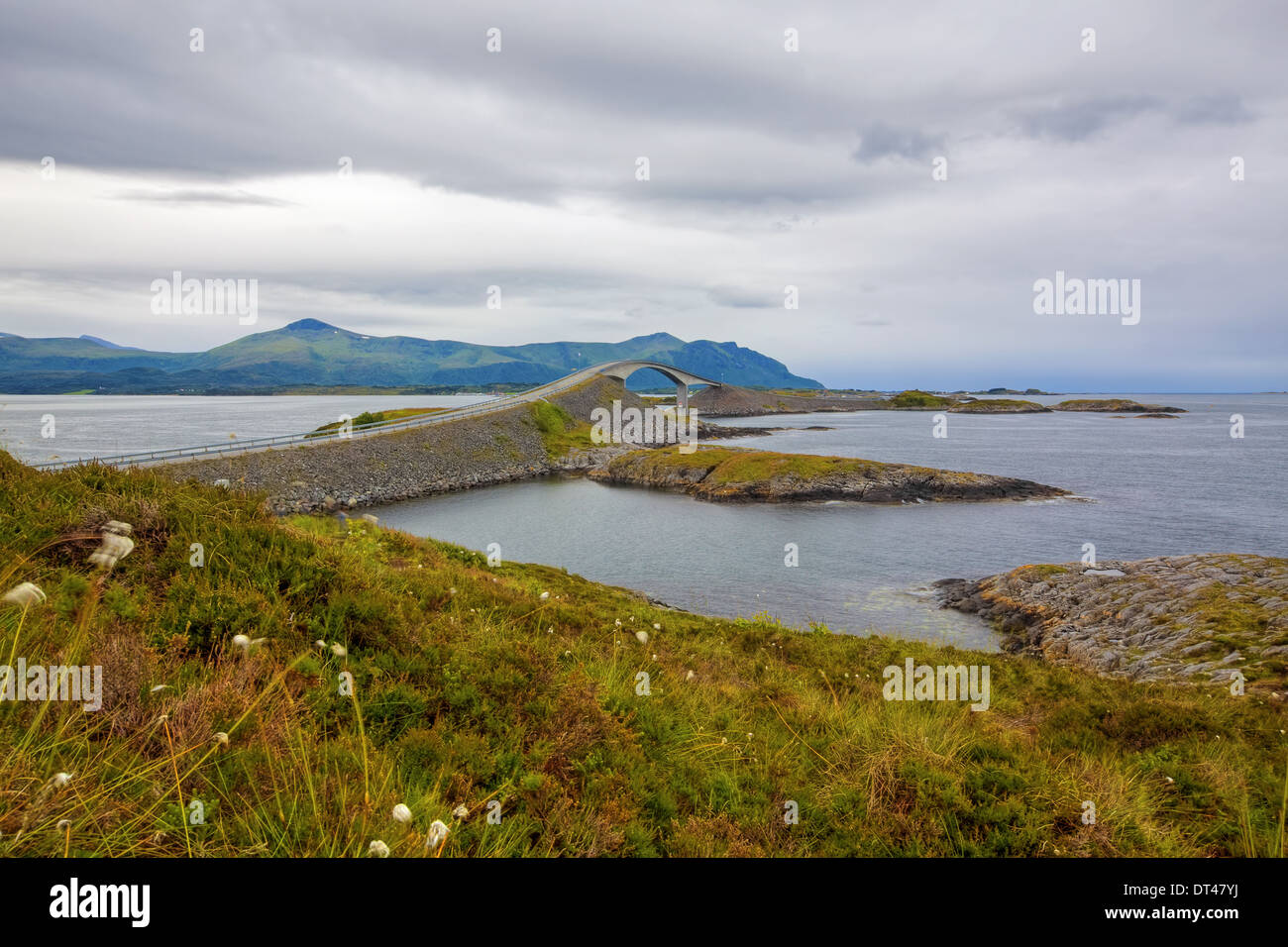 Atlantic road hi-res stock photography and images - Alamy