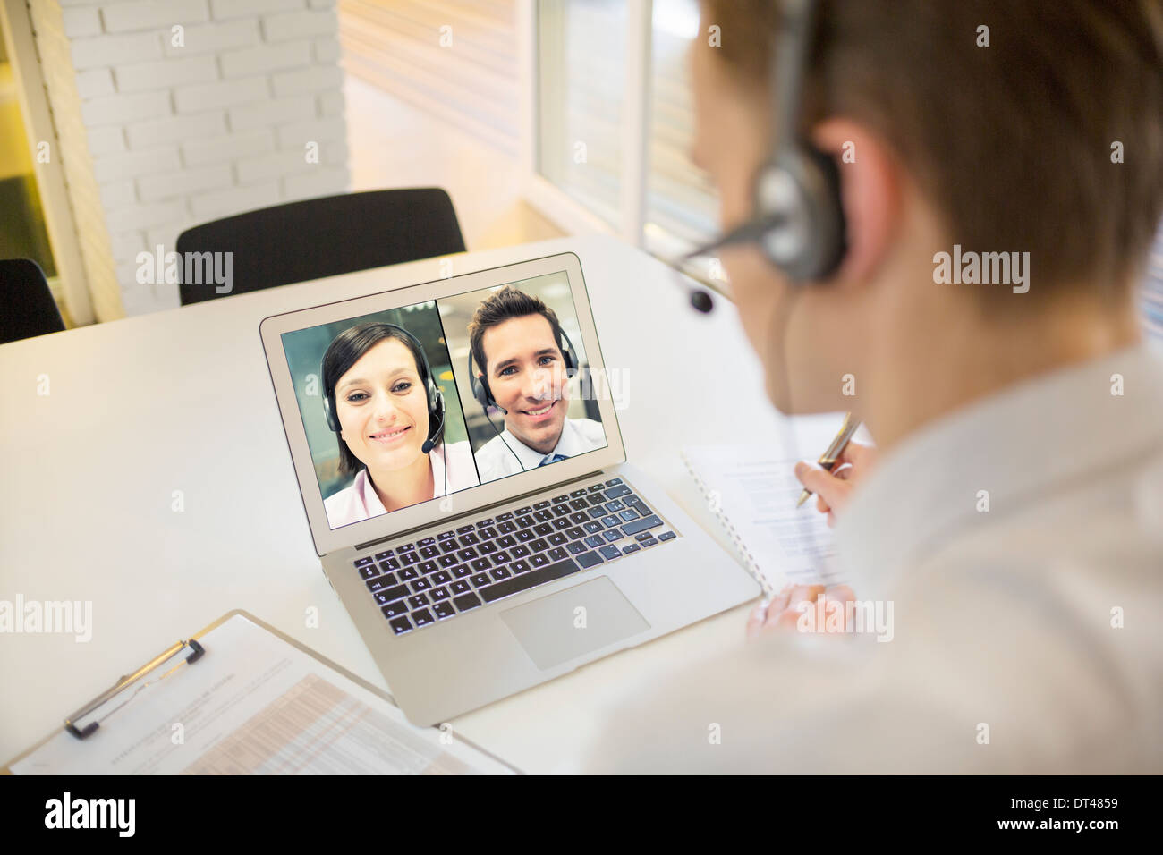 Video conference call hi-res stock photography and images - Alamy
