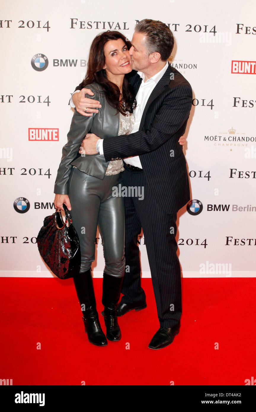 Berlin, Germany. 7th Feb, 2014. Nicola Tiggeler and Timothy Peach ...