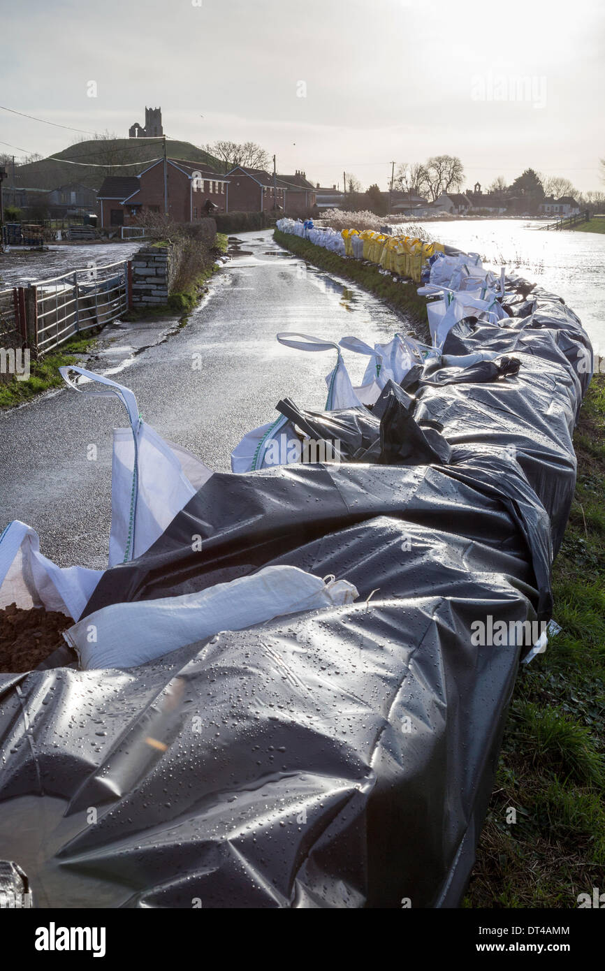 Prevent tidal flooding hi-res stock photography and images - Alamy