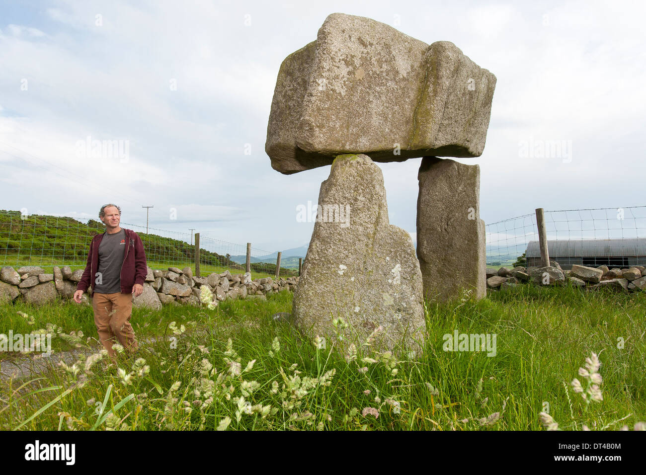 Legananny Dolmen is a megalithic dolmen or cromlech close too Banbridge ...