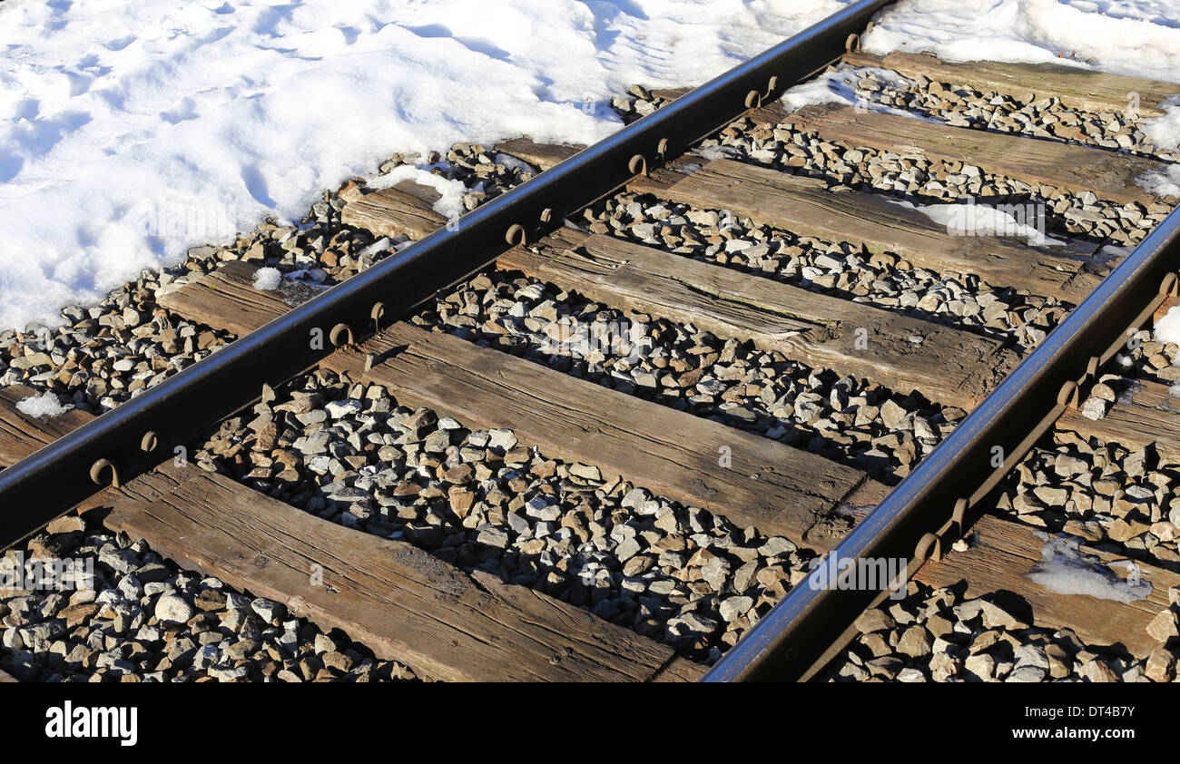 Railway line under snow hi-res stock photography and images - Alamy