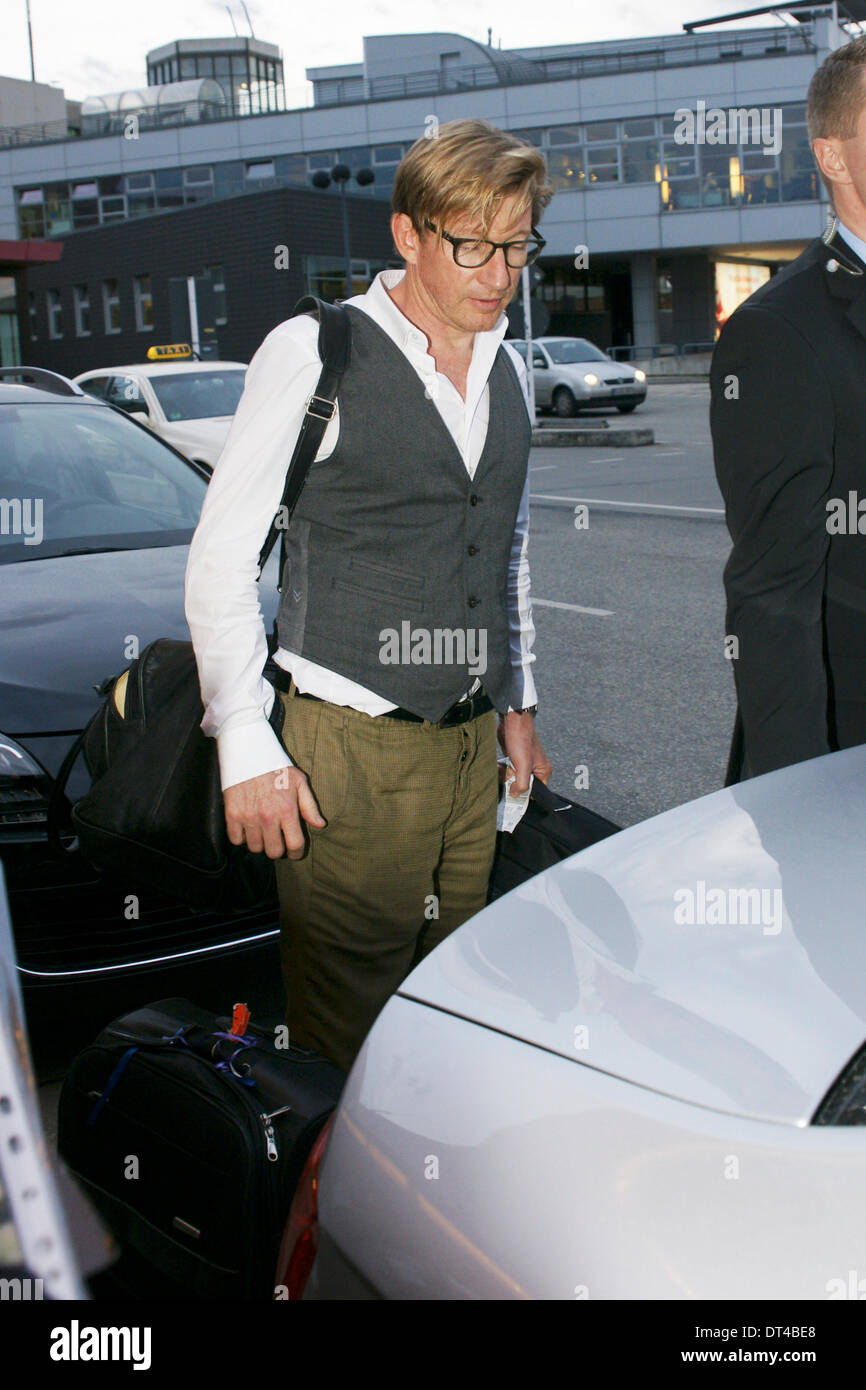 David Wenham arrives at Berlin Tegel Airport at the 64rd Berlin ...