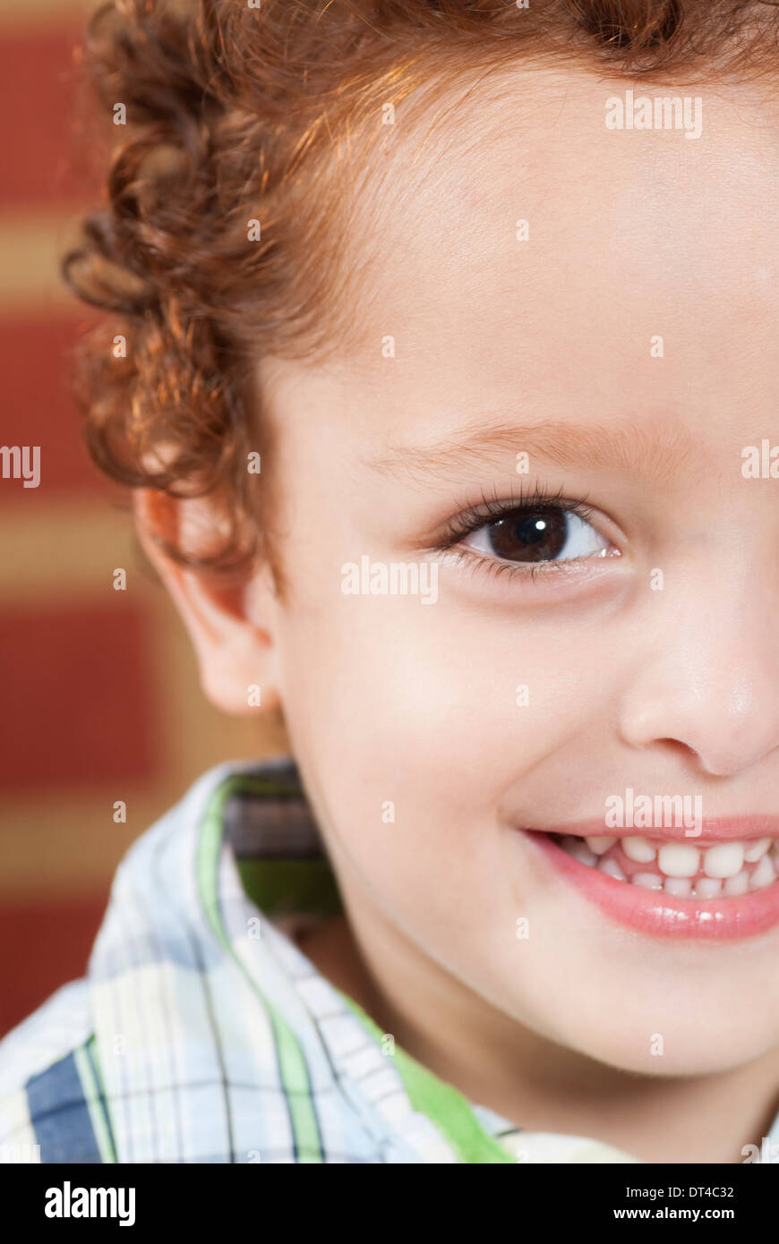 Little boy smiling Stock Photo - Alamy