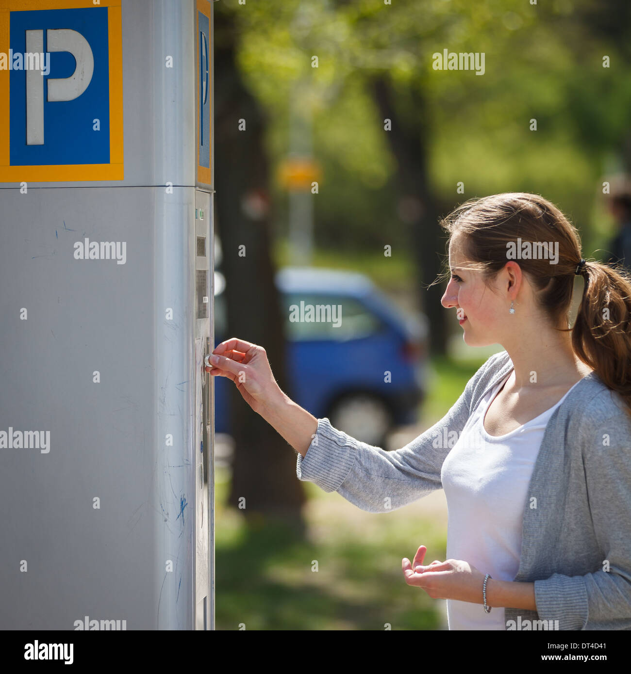 Parking meter vending machine hi-res stock photography and images - Alamy