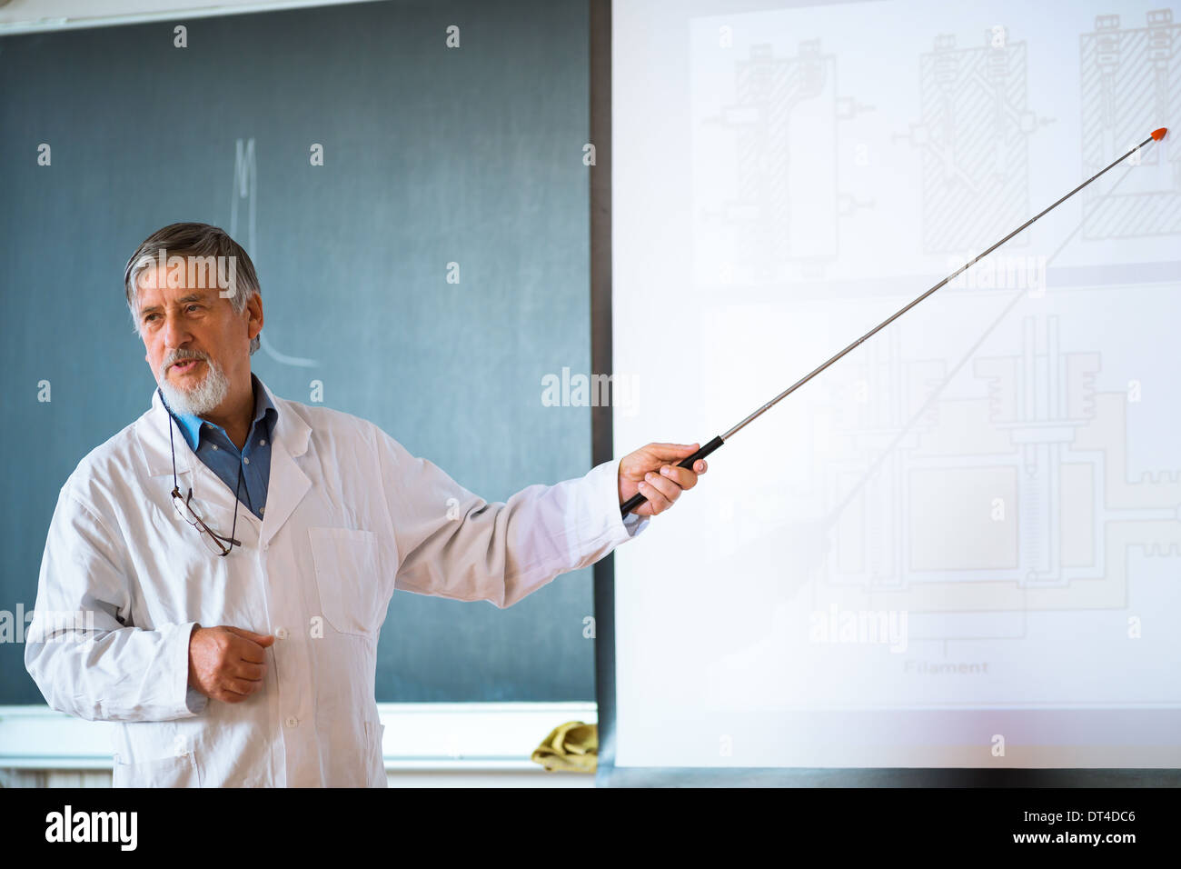 College chemistry lecture hall hi-res stock photography and images - Alamy