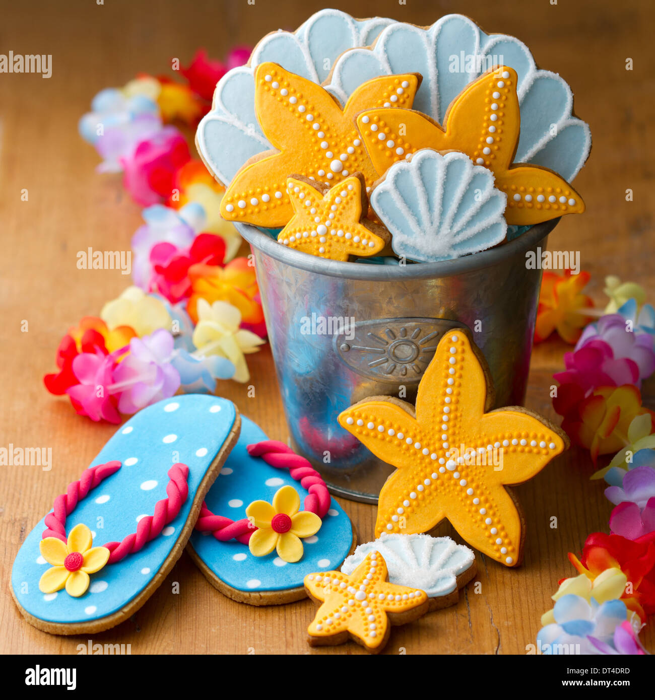 Iced biscuits hi-res stock photography and images - Alamy