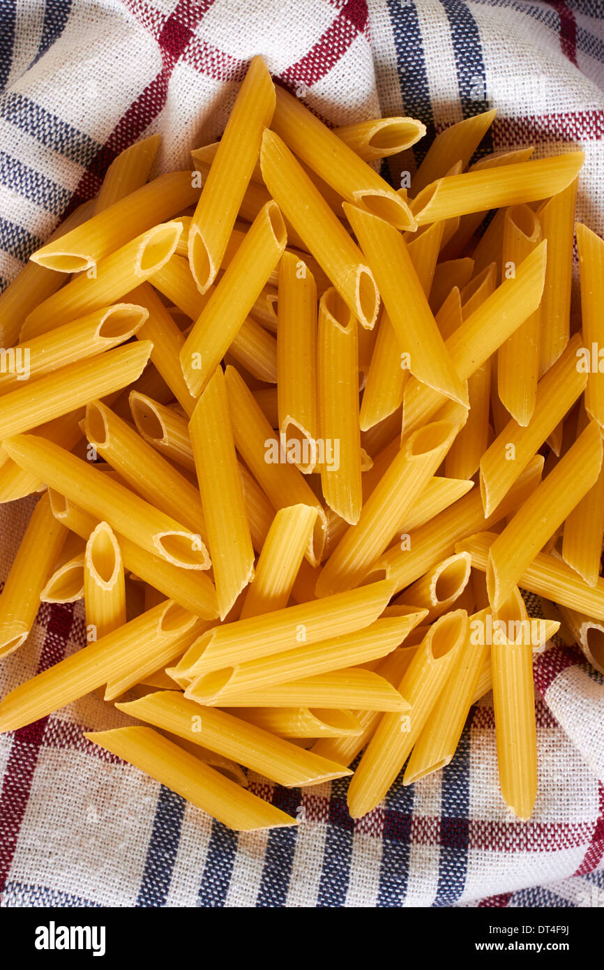Penne rigate hi-res stock photography and images - Alamy