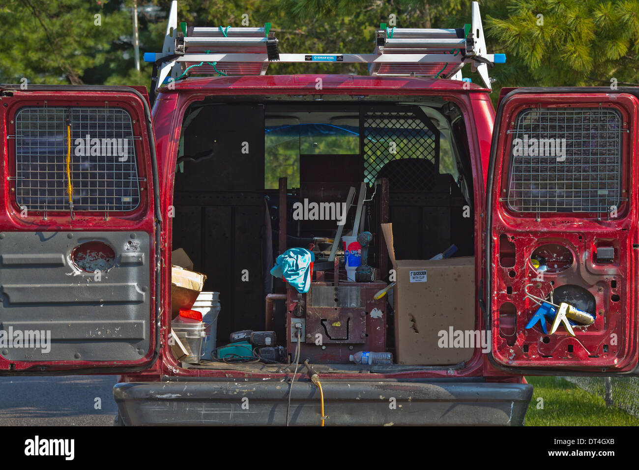 Builders work vans hi-res stock photography and images - Alamy