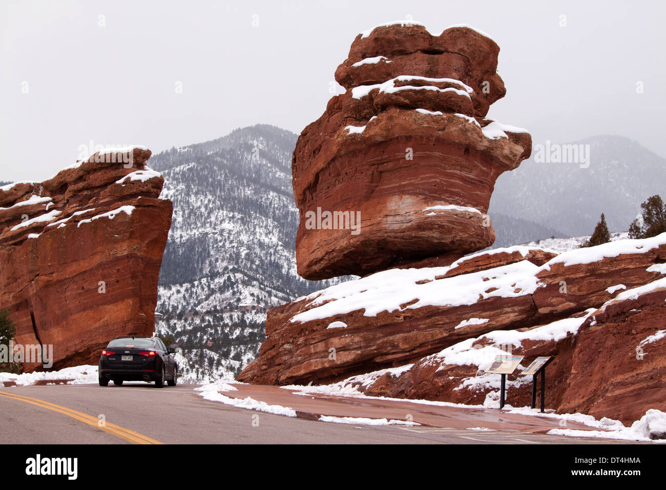 Steamboat Rock and Balanced Rock in Garden of the Gods Park, Colorado ...