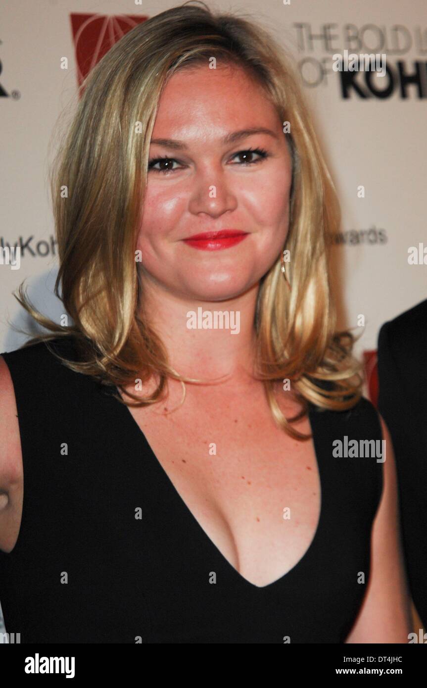 Beverly Hills, CA, USA. 8th Feb, 2014. Julia Stiles at arrivals for ...