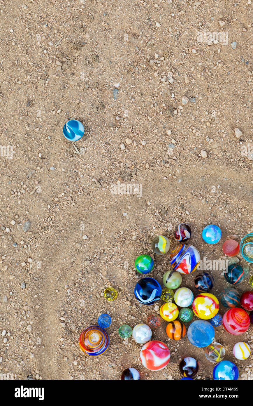Glass marbles texture hi-res stock photography and images - Alamy