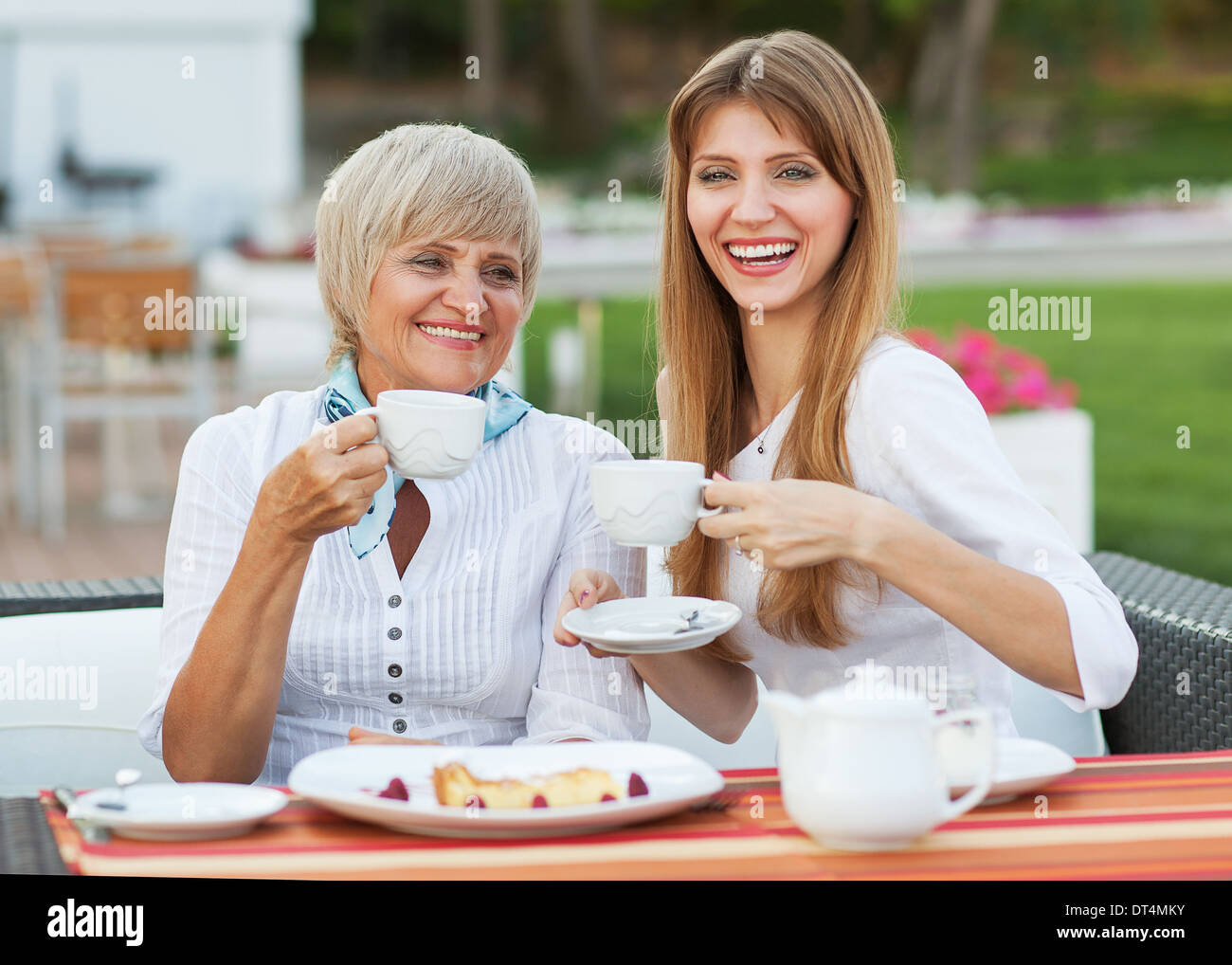 Women mother daughter coffee cafe hi-res stock photography and images ...