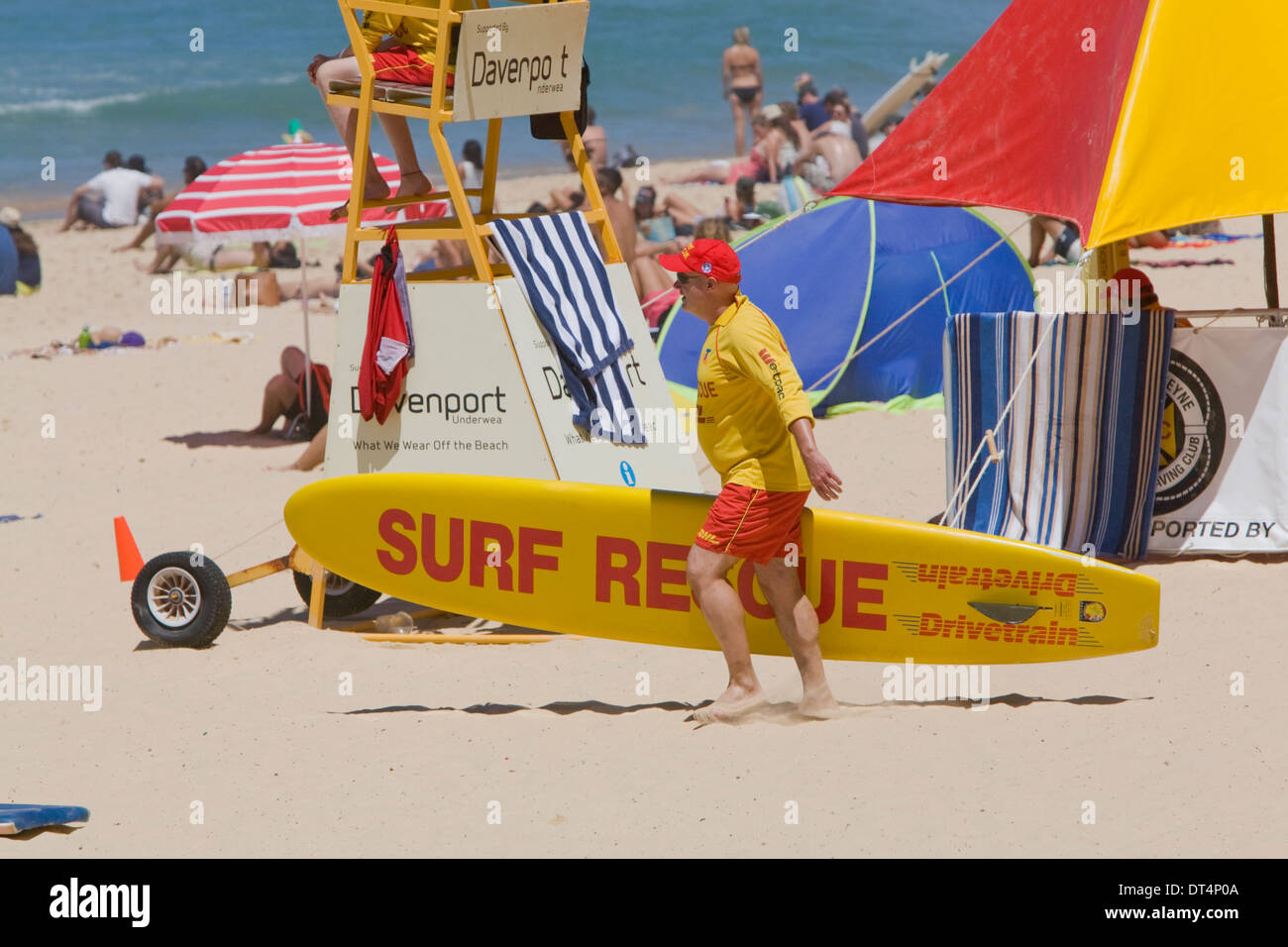 Middle aged australian surfer hi-res stock photography and images - Alamy