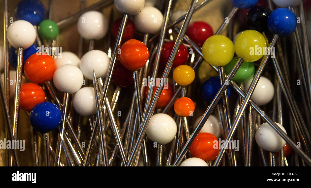 Plastic heads hi-res stock photography and images - Alamy