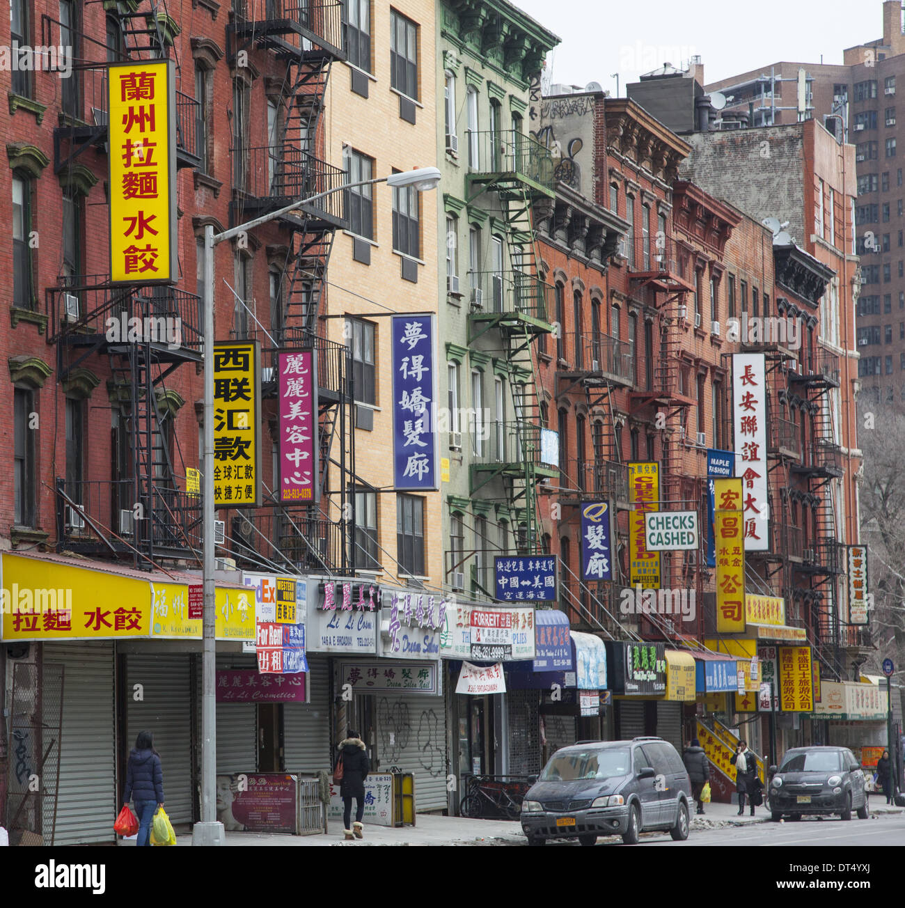 Early morning along East Broadway, Chinatown, Manhattan, NYC Stock ...