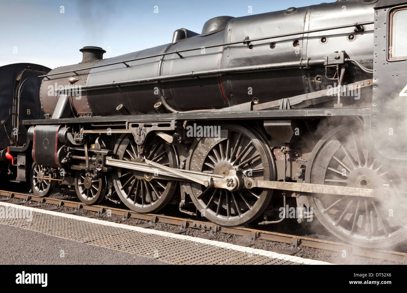 Power station funnel hi-res stock photography and images - Alamy