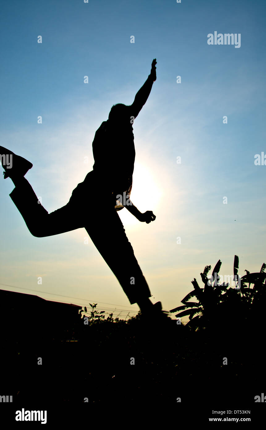 Sun jumping silhouette hi-res stock photography and images - Alamy