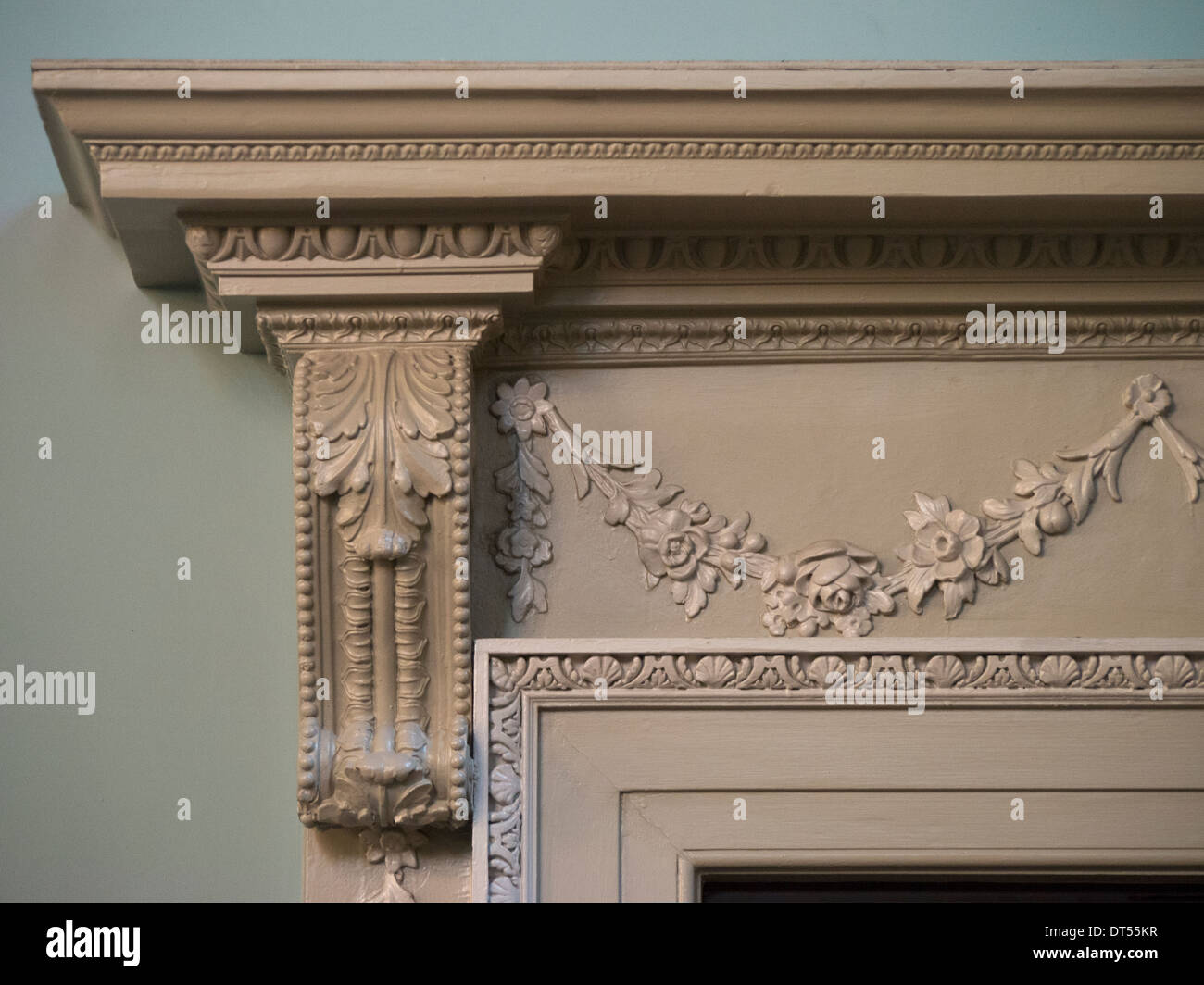 Architrave detail door hi-res stock photography and images - Alamy