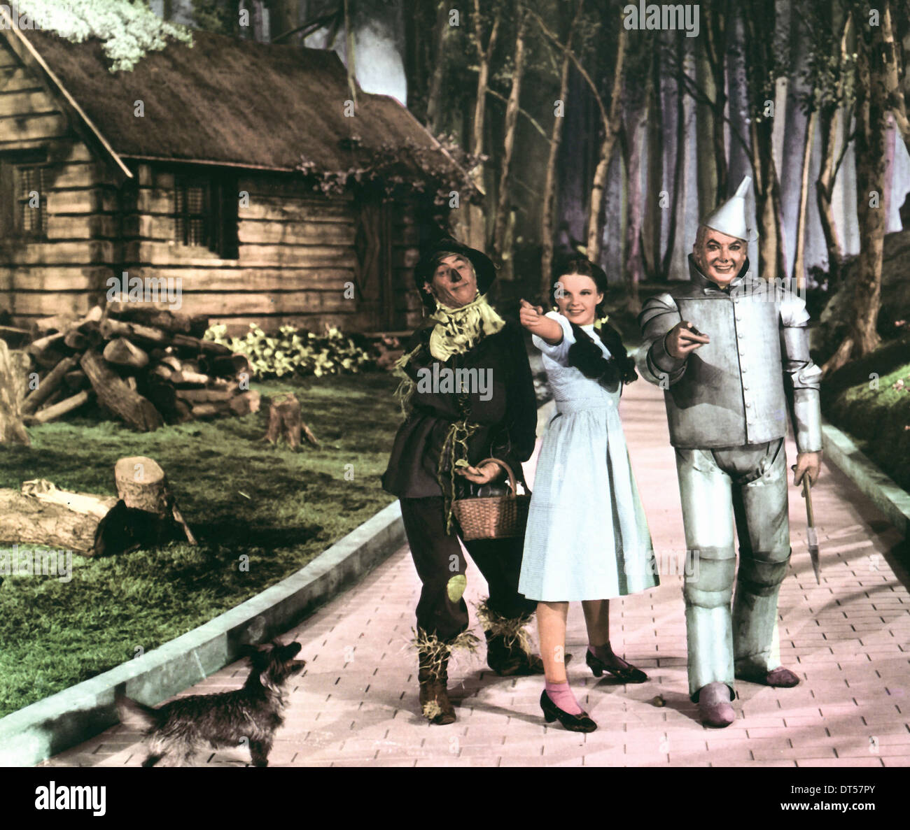 RAY BOLGER, JUDY GARLAND, JACK HALEY, THE WIZARD OF OZ, 1939 Stock ...