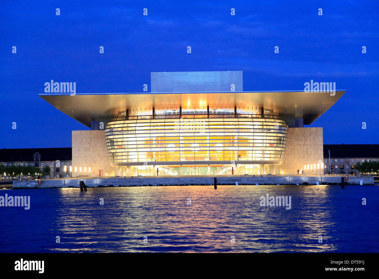 Kopenhagen oper hi-res stock photography and images - Alamy