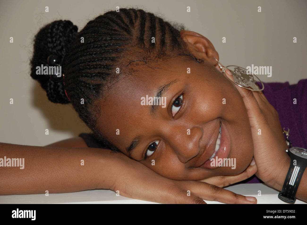 Portrait of a pretty smiling Afro-Caribbean girl Stock Photo - Alamy
