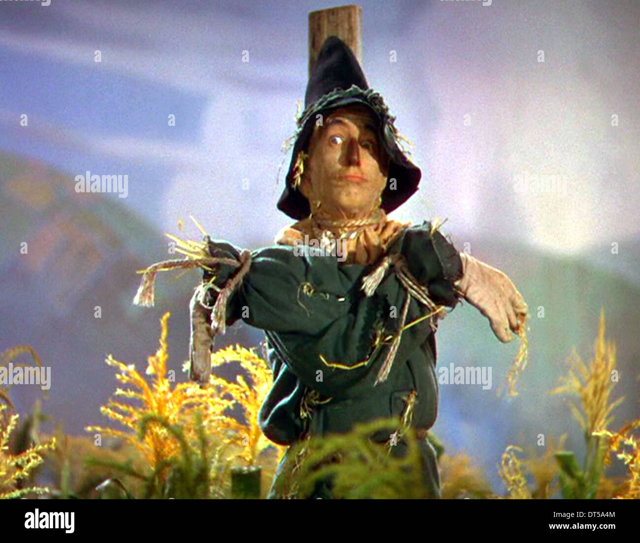 RAY BOLGER THE WIZARD OF OZ (1939 Stock Photo - Alamy