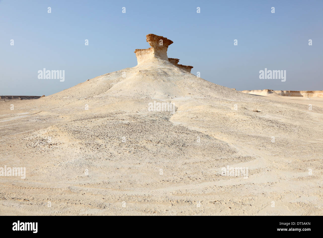 Desert landscape in Qatar, Middle East Stock Photo - Alamy