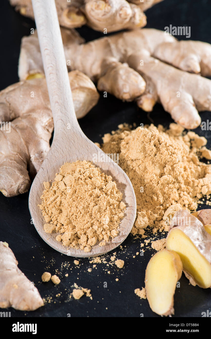 Small bowl ginger powder hi-res stock photography and images - Alamy
