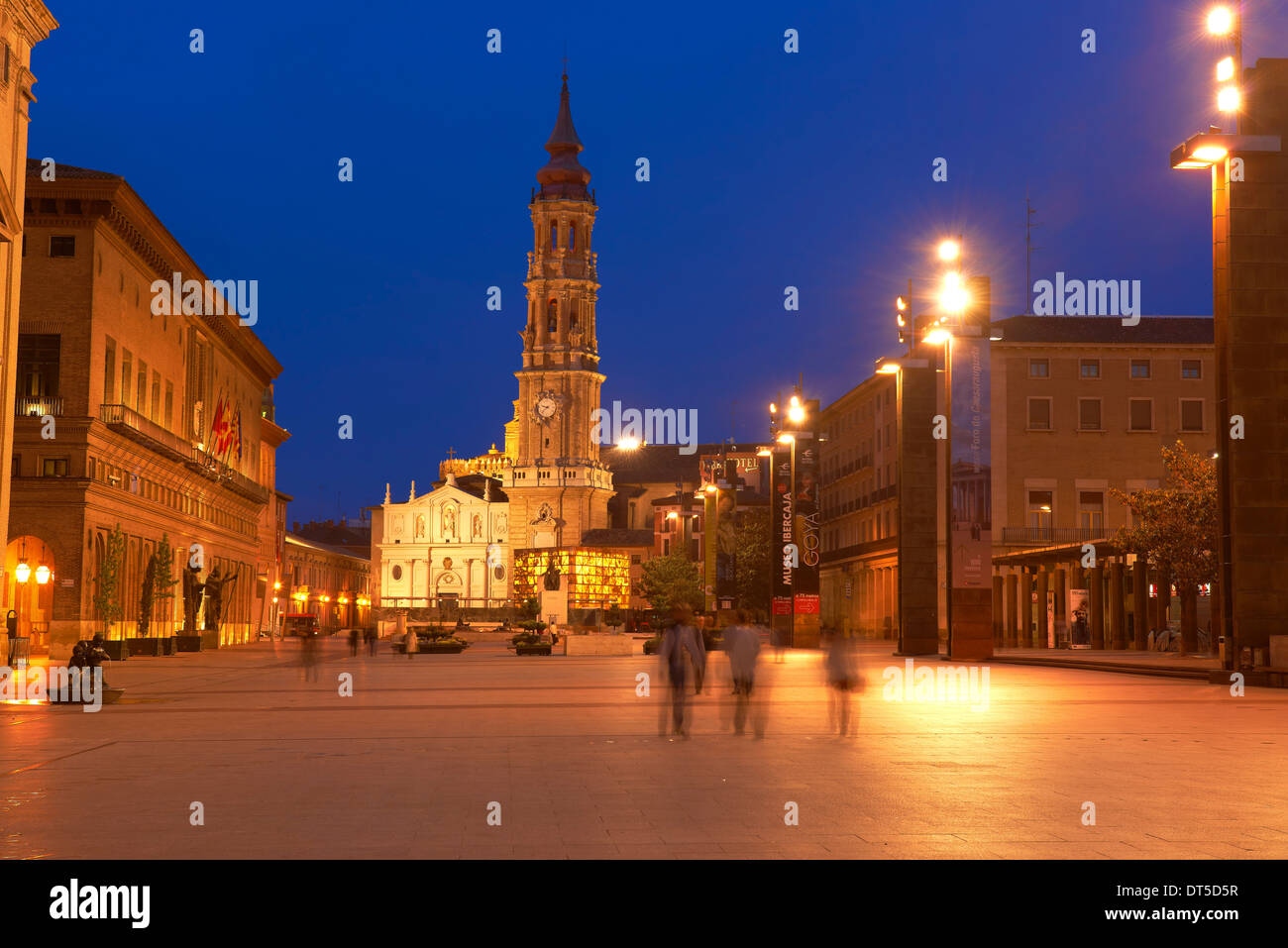 Zaragoza, El Pilar square, Town Hall, San Salvador cathedal, La Seo ...