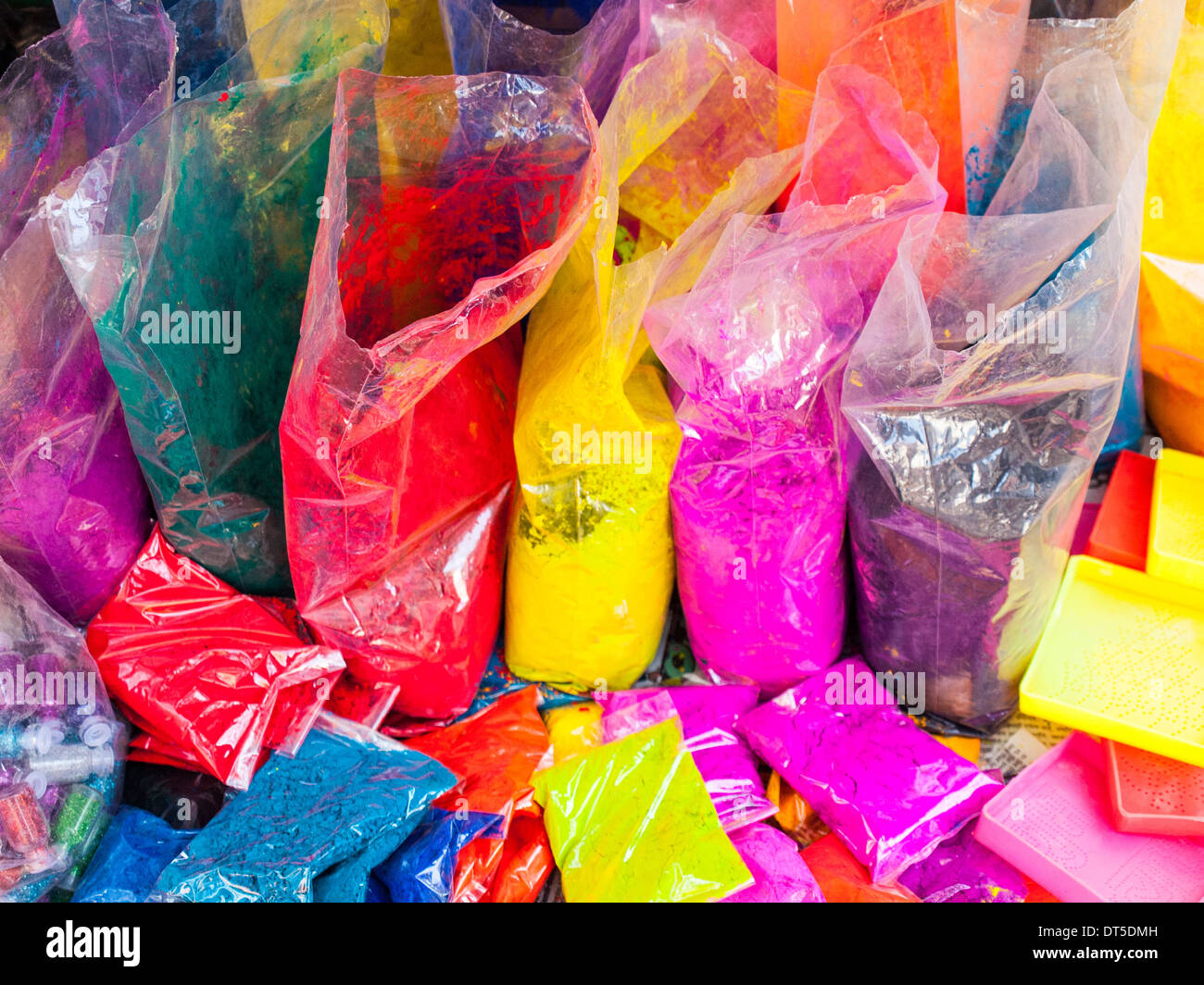 Colourful indian powder hi-res stock photography and images - Alamy