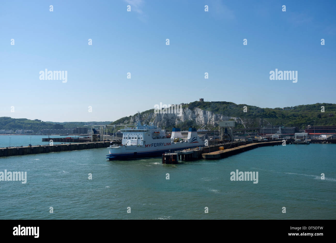 Approach channel hi-res stock photography and images - Alamy