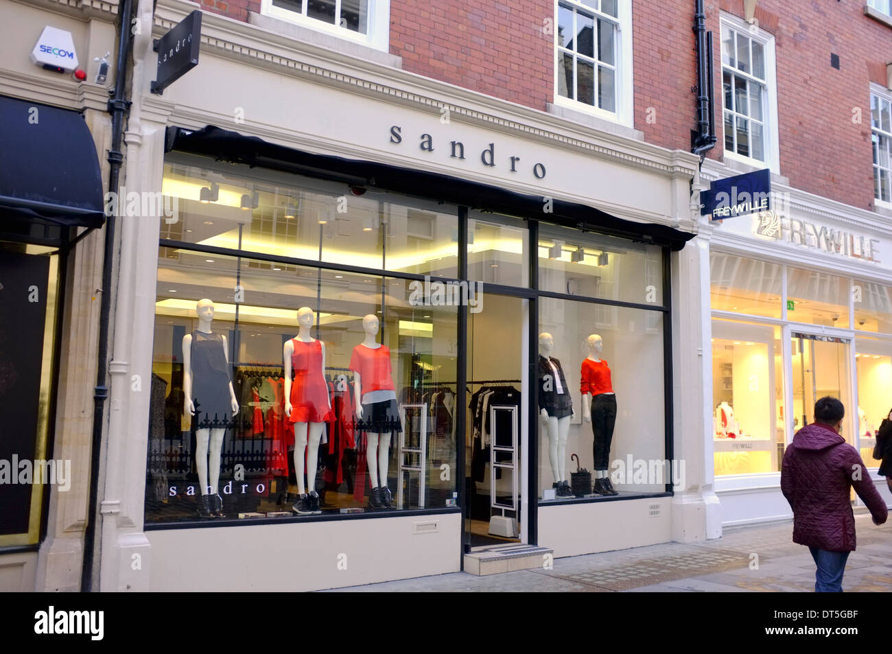 Sandro london hi-res stock photography and images - Alamy